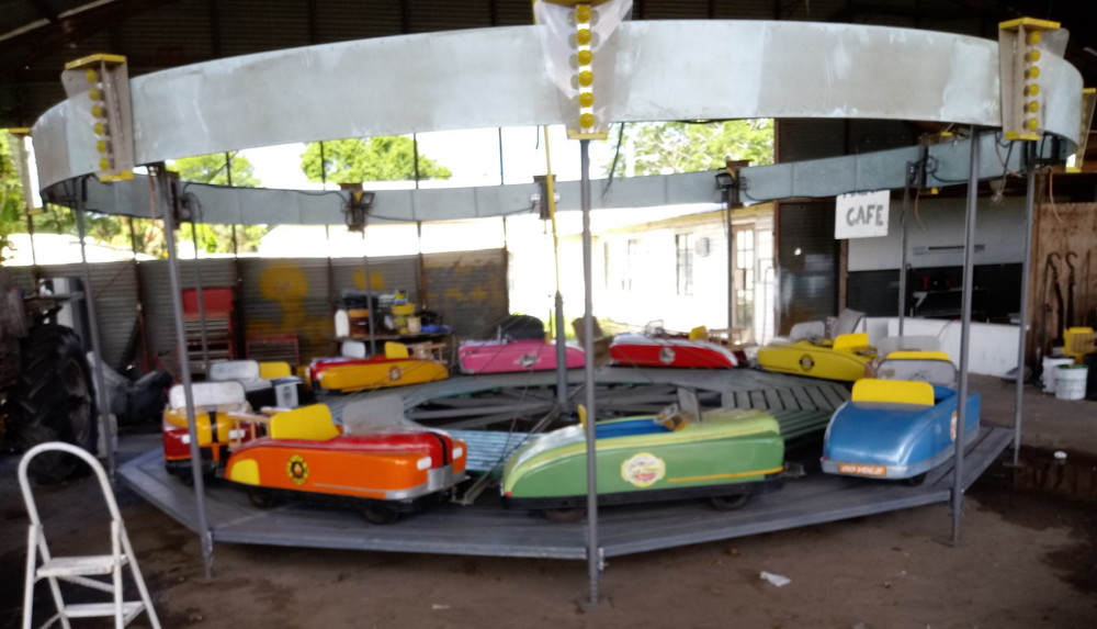 1937 Allan Herschell Automobile Carousel | AntiqueCarousels.com