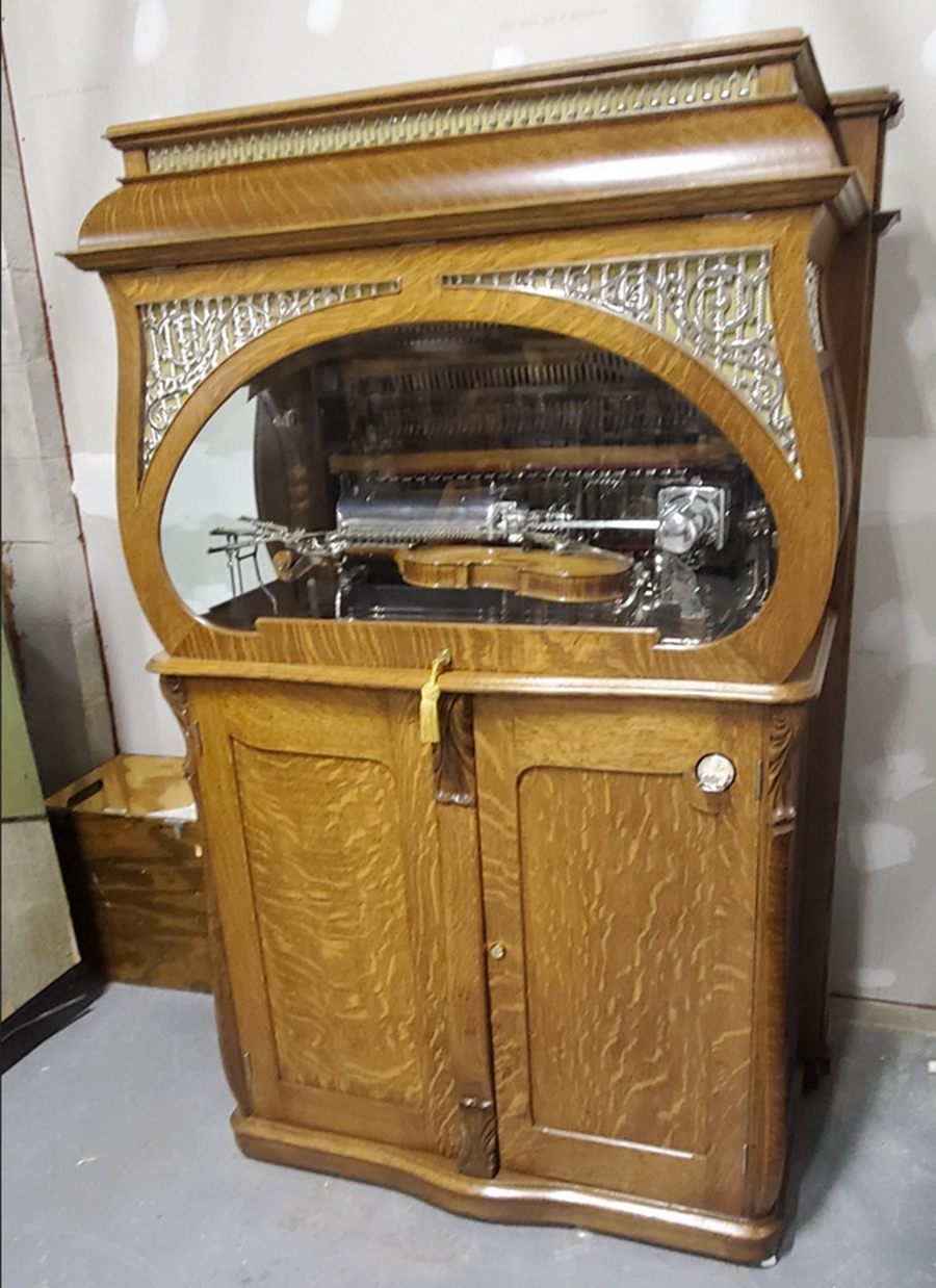 Rare Oak Bow-Front Mills Violano | AntiqueCarousels.com